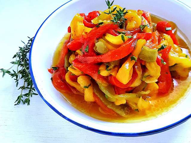 Recettes de Salade de poivrons de Culinaire Amoula