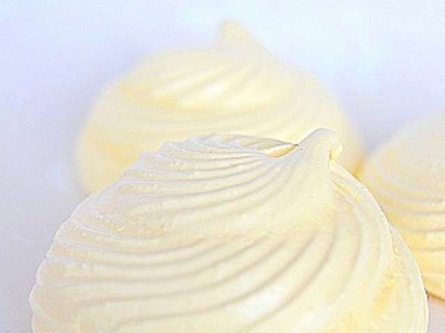 Recette Meringue Francaise facile - Les recettes de Meringue Francaise ...