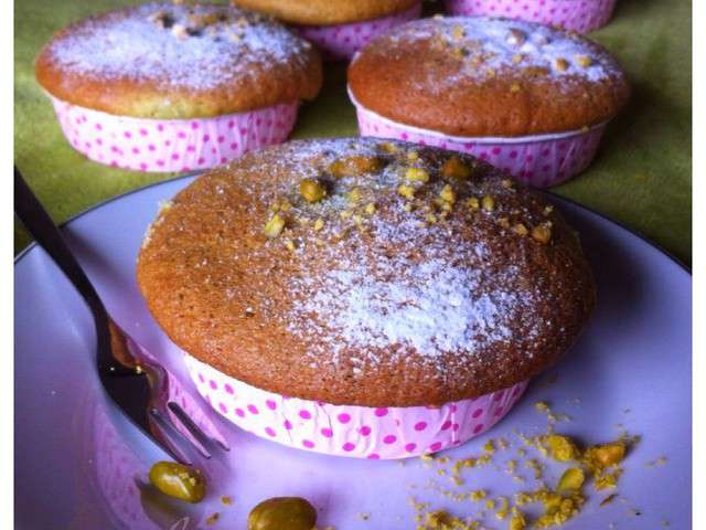 Recettes de Gâteau Moelleux de Caroline La Praline