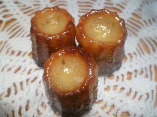 Recettes de Mini-cannelés de Celia aux fourneaux