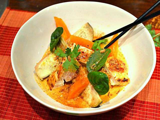 Recettes de Curry rouge de Couteaux & Tire-bouchons