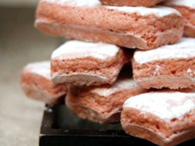 Les Meilleures Recettes de Biscuits roses de Reims et Fruits rouges