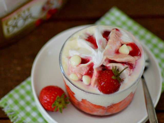 Recettes de Glace aux fruits rouges de Cuisiner... tout Simplement