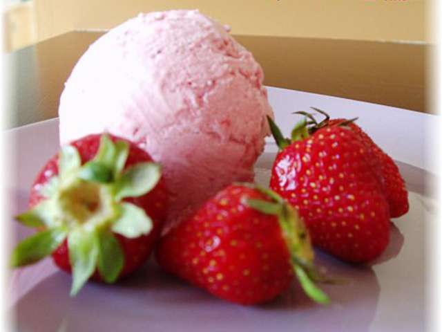 Recettes de Glace à la Fraise de du plaisir dans ma cuisine