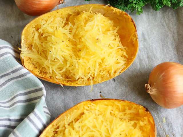Recettes de Courge Spaghetti de Elle Mijote Quelque Chose