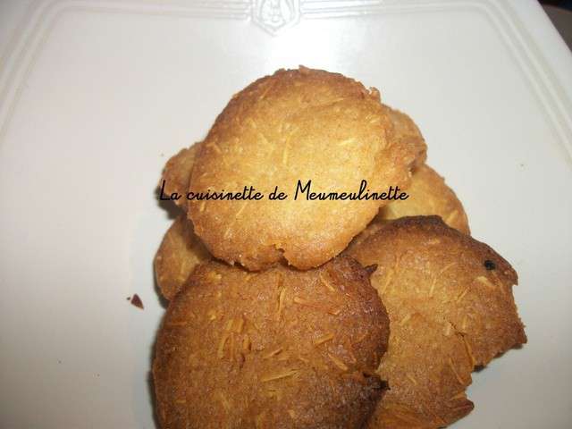 Recettes de Biscuits aux amandes de La cuisinette de Meumeulinette