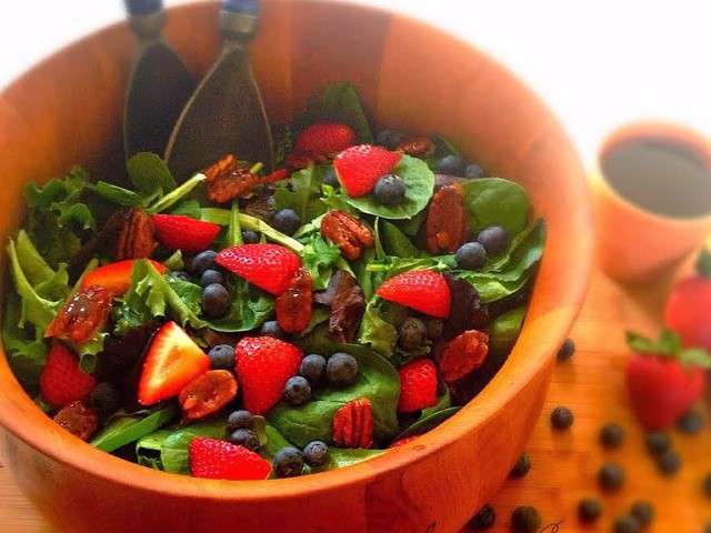 Recettes de Salade aux fruits rouges