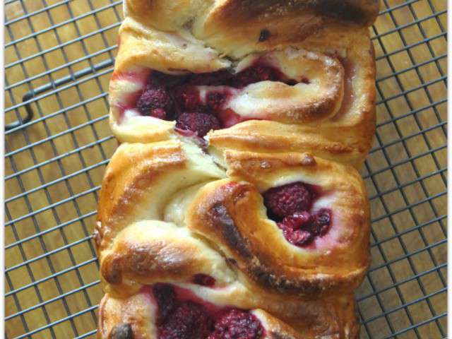 Recettes de Brioche fourrée et Framboises
