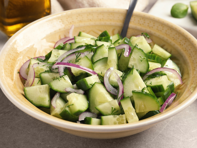 Recettes de Salade de concombre de La main à la pâte