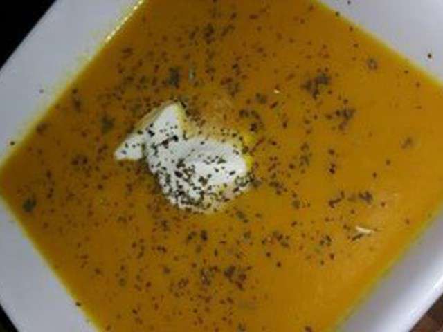 Recette Soupe aux carottes facile - Les recettes de Soupe aux carottes ...