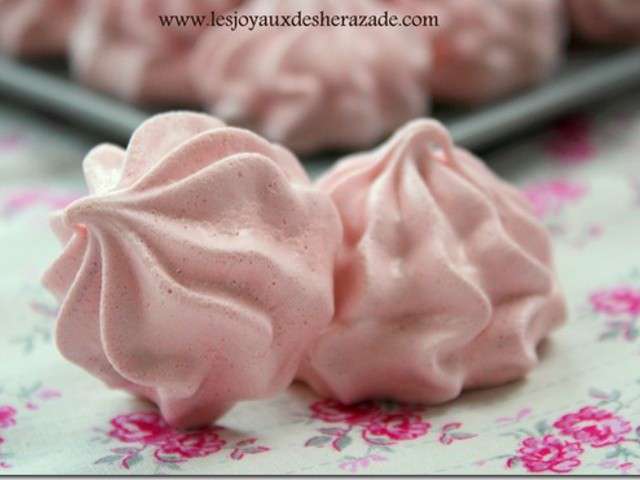 Les Meilleures Recette Meringues facile - Les recettes de Meringues les ...
