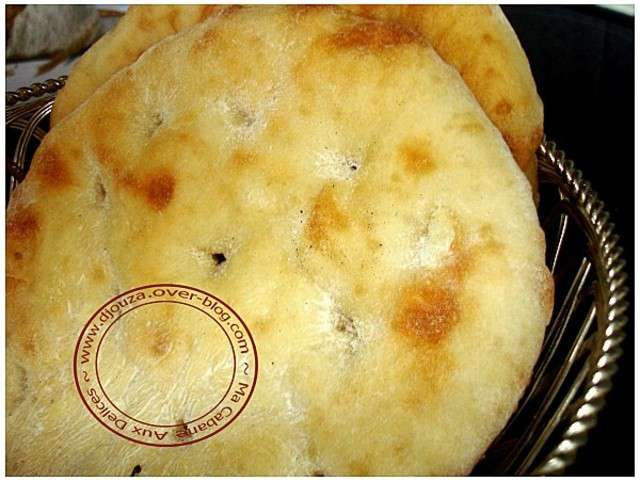 Recettes de Pain Rond Turc de La Cuisine de Djouza