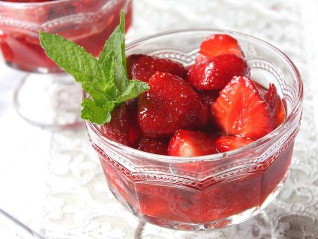 Recettes de Salade de fraises de La Cuisine de Djouza