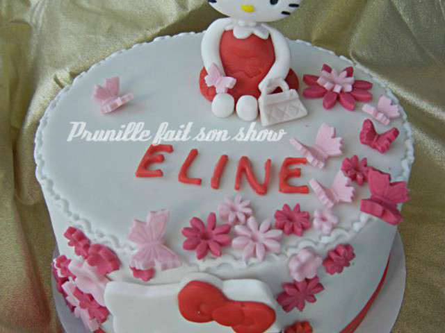 Recettes de Gâteau Hello Kitty de Prunille fait son show