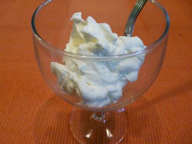 Recettes de Crème chantilly de Recettes d'une mère de famille nombreuse