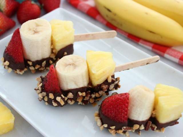 Recettes de Brochettes de fruits et Chocolat