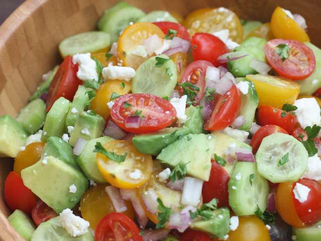 Recettes de Salade de tomates et Avocat